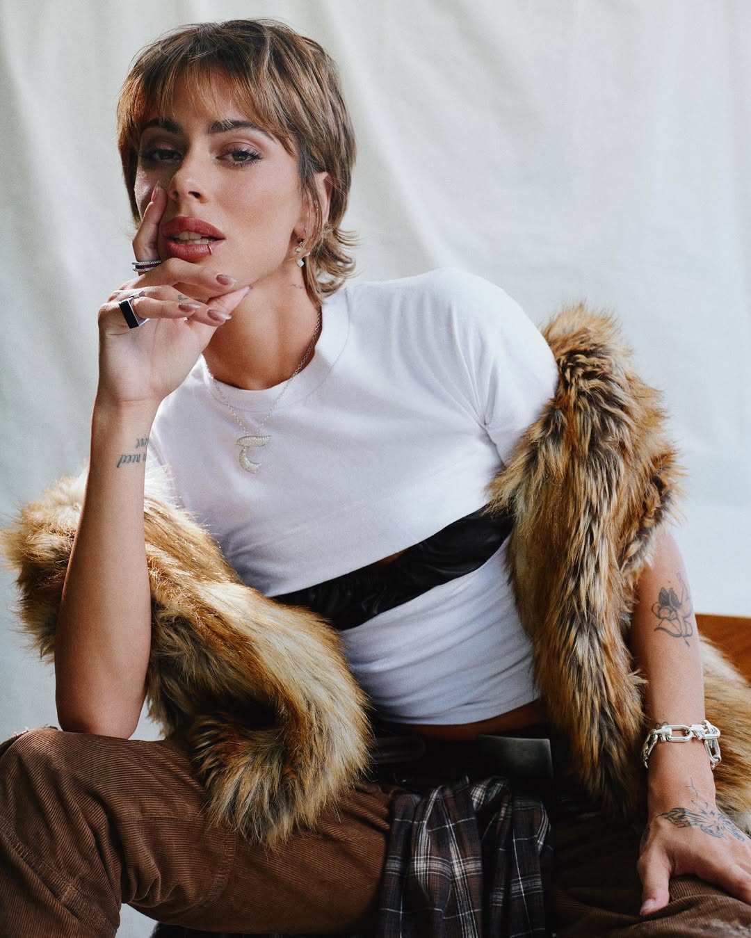 Tini Stoessel 10 - ColorMusic