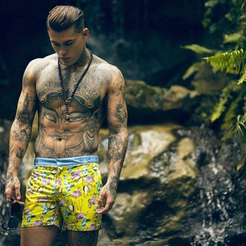 Stephen James: Futbolista, modelo y empresario británico
