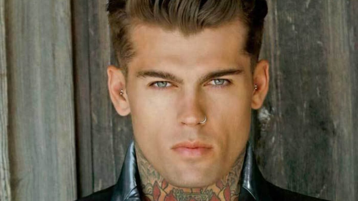 Stephen James: Futbolista, modelo y empresario británico