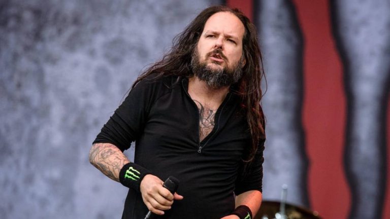 La historia de Jonathan Davis, el vocalista de Korn - ColorMusic