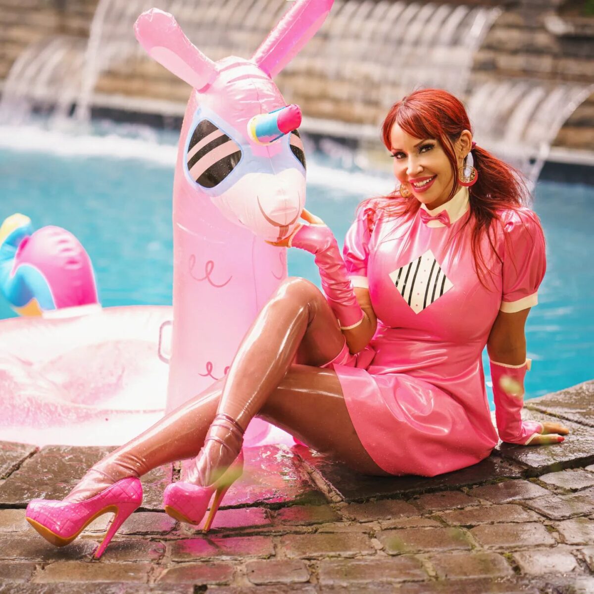 Bianca Beauchamp - Modelo - ColorMusic