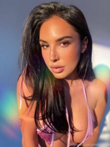 Jameelah - Modelo - ColorFans