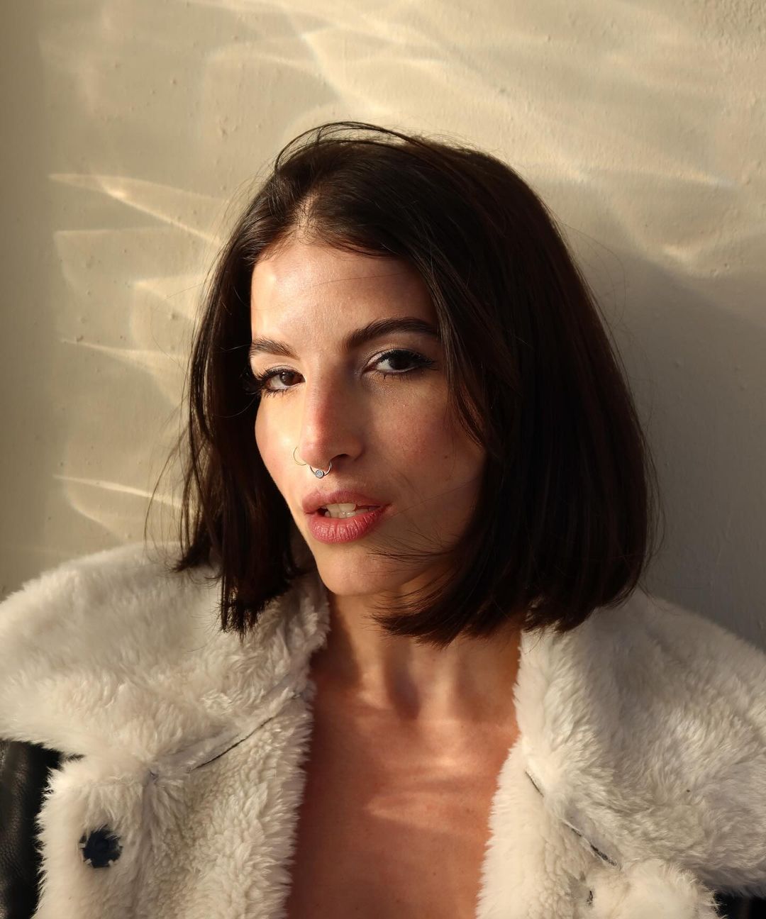 LaSirena69 en Bikini Blanco - ColorMusic