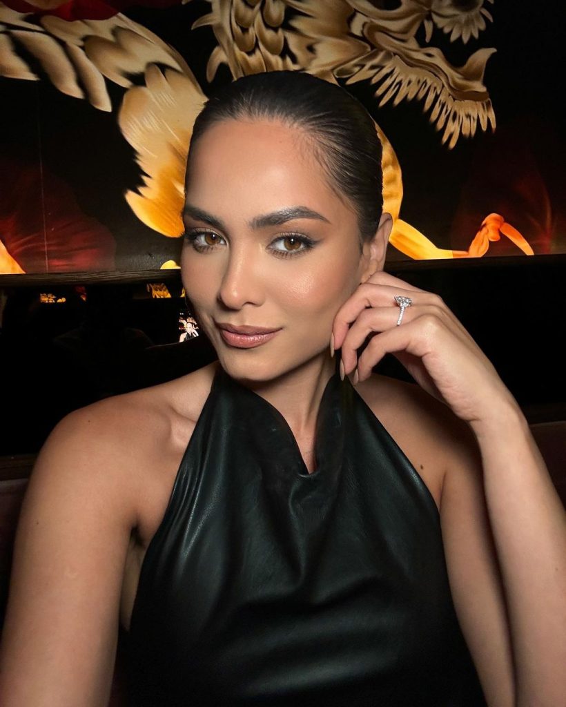 Andrea Meza - Modelo - ColorMusic