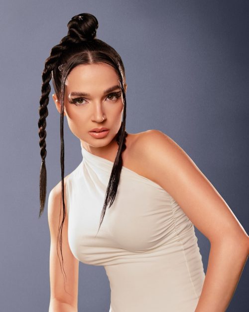 Poppy: La estrella femenina que revoluciona el metal alternativo ...