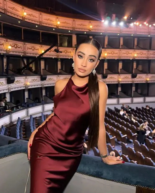 Marina Rivers 11 - ColorMusic