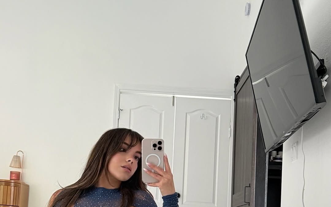 Salome Muñoz conquista las redes con vestido azul brillante - ColorMusic