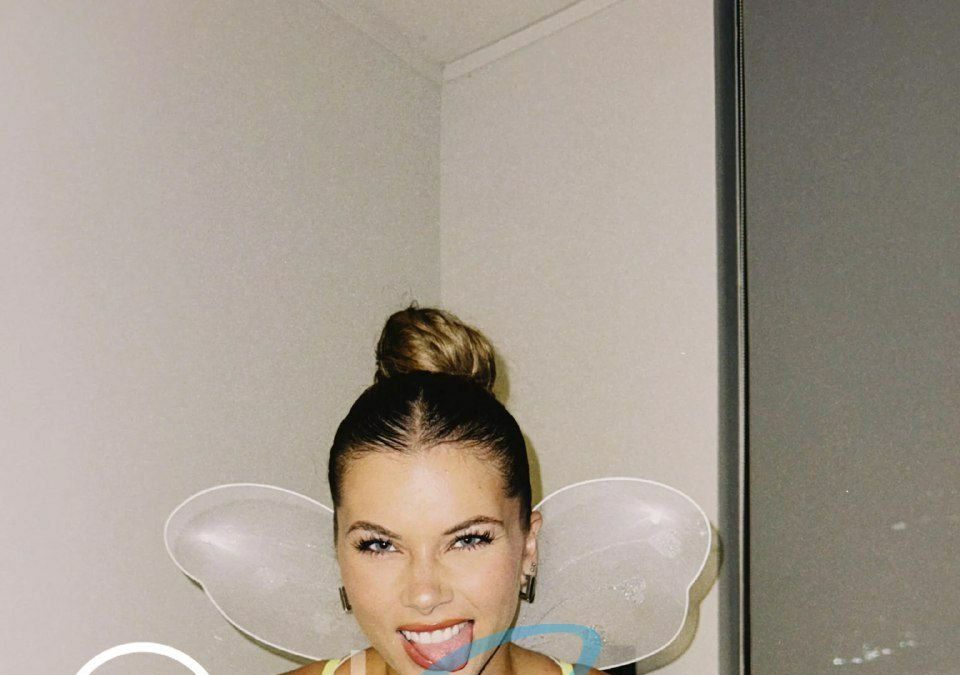 Fotos de Sofía Muñoz OnlyFans: cosplay travieso - ColorMusic