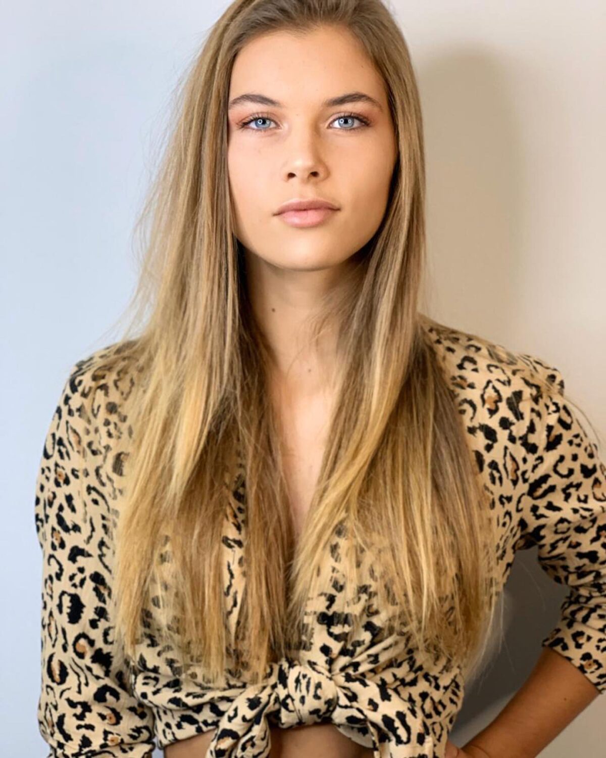 Sofia Munoz OnlyFans Chilena 24 - ColorMusic