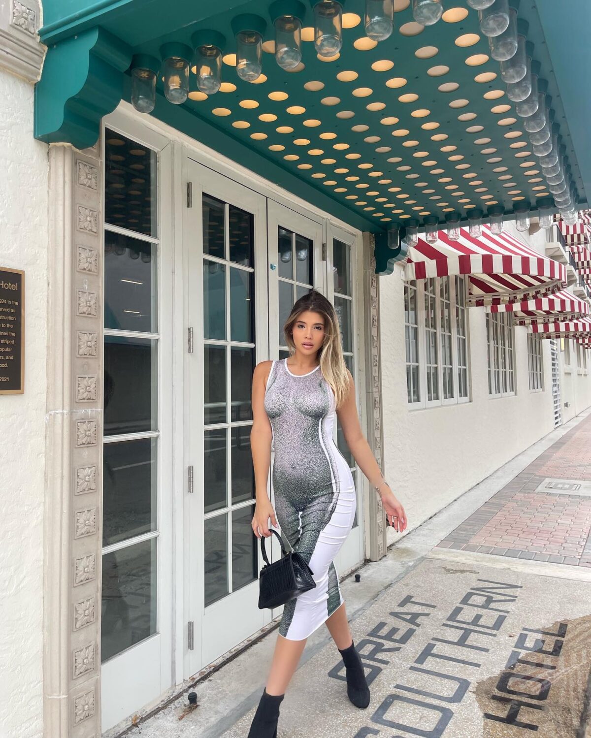 brendaragel en OnlyFans 24 - ColorMusic